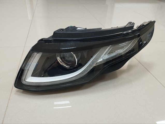 LR048056 Land Rover фара левая