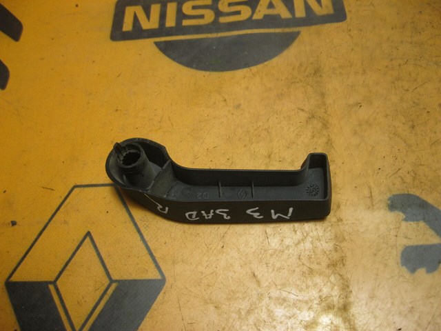 8200766676 Renault (RVI) ручка двери задней (распашной правая внутренняя)