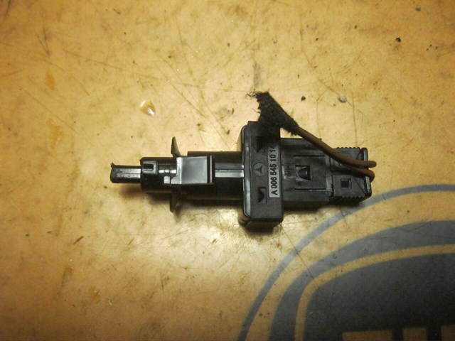 A0065451014 Mercedes датчик включения стопсигнала