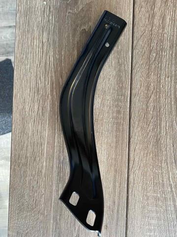 A2126200185 Mercedes кронштейн (адаптер крепления фары передней левой)