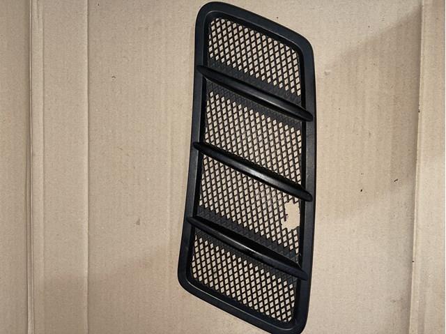 A1668800105 Mercedes панель кузову