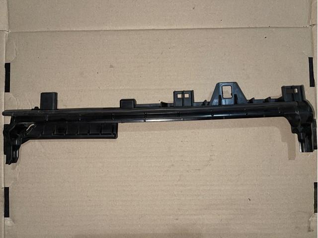 A2465011720 Mercedes комплект креплений конденсатора