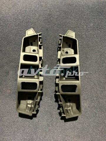 7P6807049 VAG направляющая переднего бампера левая