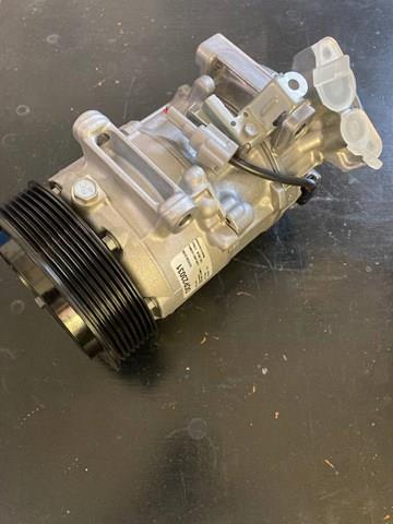 8200956574 Renault (RVI) компрессор кондиционера