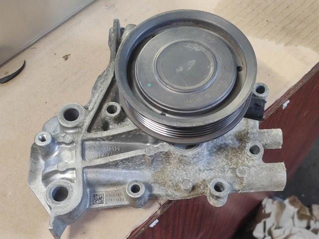 55508683 Opel помпа водяная (насос охлаждения)