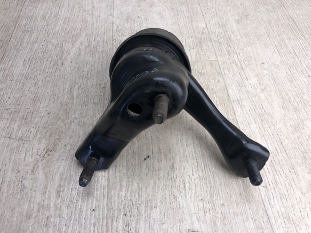 123720V020 Toyota левая подушка двигателя