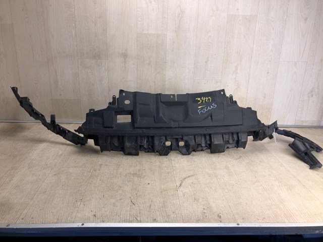 F1EZ-17C897-C Ford Кронштейн бампера переднего центральный