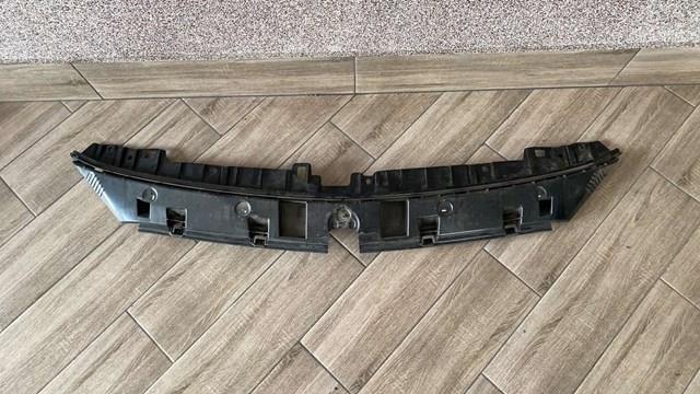 A1568851102 Mercedes кронштейн бампера переднего центральный