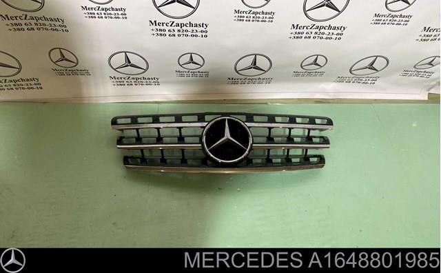A1648801985 Mercedes решетка радиатора
