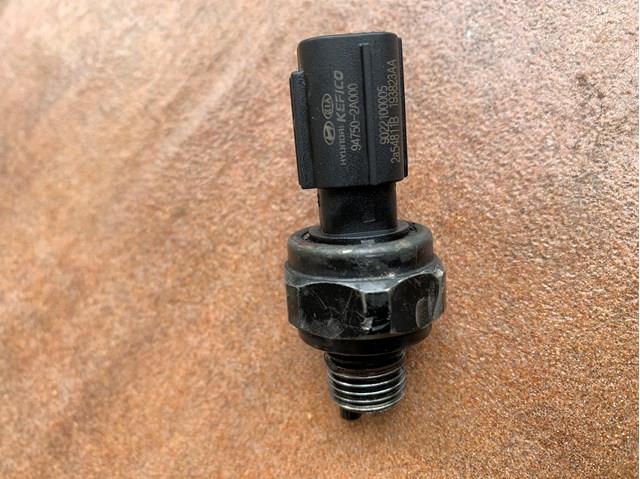947502A000 Hyundai/Kia датчик давления масла