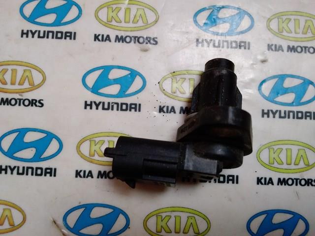 393002F000 Hyundai/Kia датчик положения распредвала