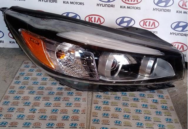 92141C6000 Hyundai/Kia ресница- кронштейн крепления фары