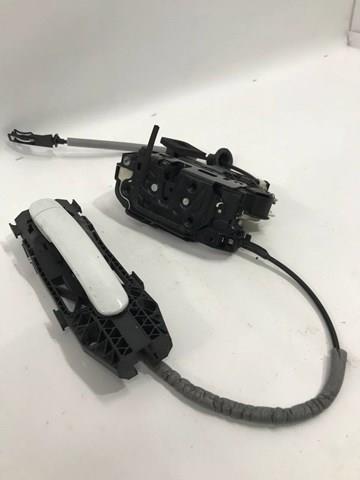 6RF839015C VAG замок дверей