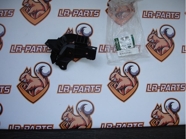 LR011577 Land Rover кронштейн бампера переднего левый