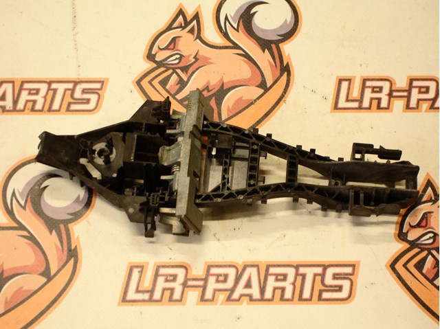 LR025540 Land Rover усиление