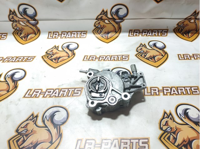 LR037627 Land Rover насос вакуумный