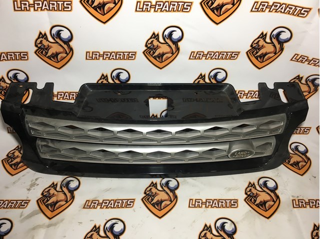 LR054767 Land Rover решетка радиатора
