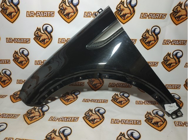 LR061384 Land Rover крыло переднее левое