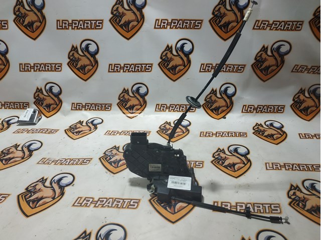 LR071636 Land Rover Замок двери передней левой