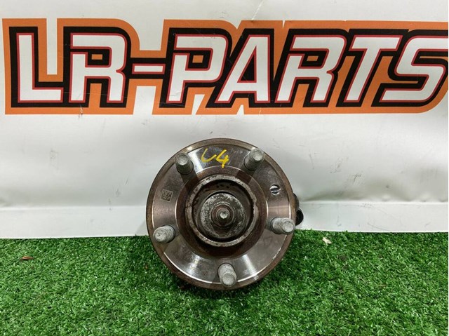 LR090515 Land Rover ступица передняя