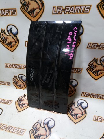 LR096540 Land Rover молдинг двери передней левой