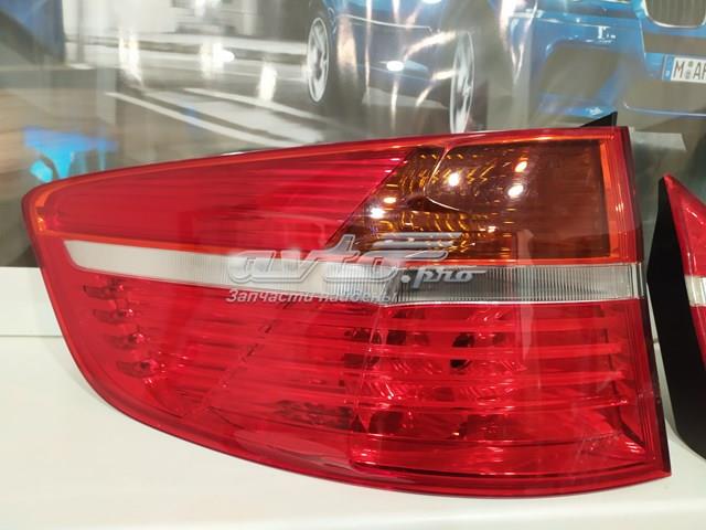 63217179983 BMW задний левый внешний фонарь