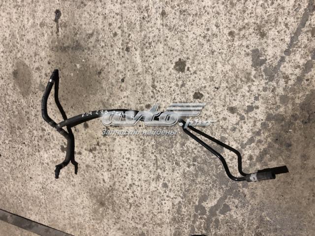 2045011825 Mercedes водяний патрубок