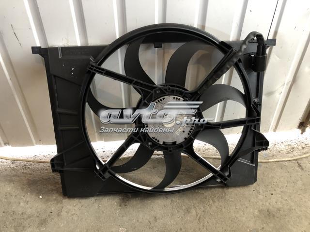 Диффузор радиатора охлаждения, в сборе с мотором и крыльчаткой на Mercedes