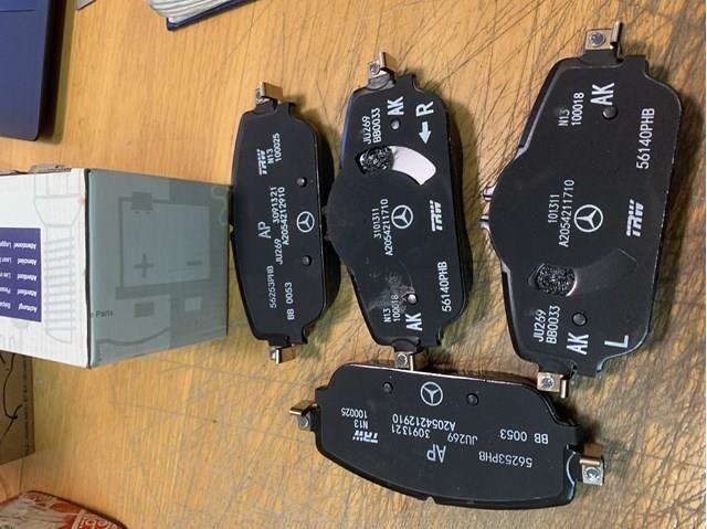 A0004208700 Mercedes колодки передние