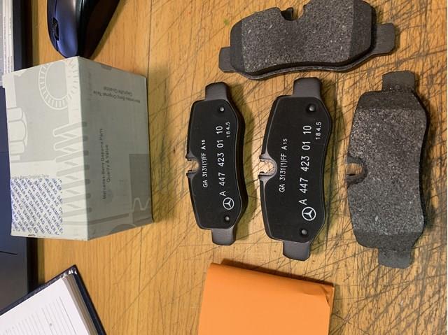 A4474200320 Mercedes колодки тормозные задние дисковые