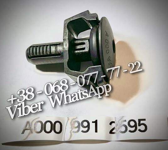 A0009912595 Mercedes кронштейн радиатора верхний