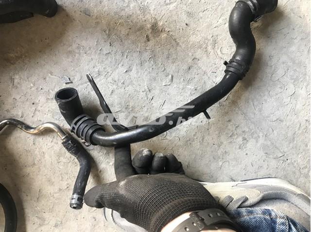 03L122157K VAG патрубок водяного охолодження