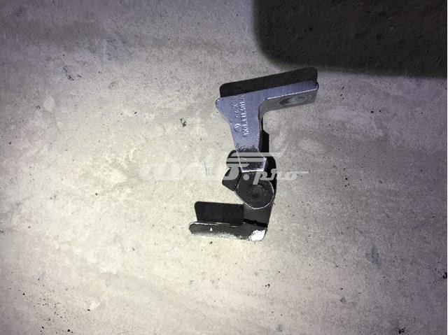 8K0831401A VAG петля двери задней левой