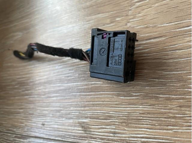 8Z0972701 VAG разъем электрический