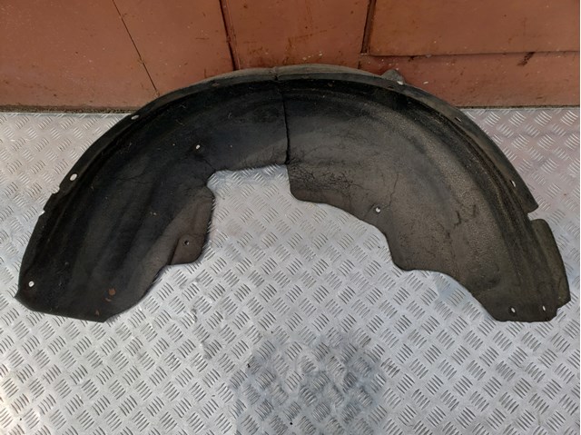 51717213650 BMW подкрыльник