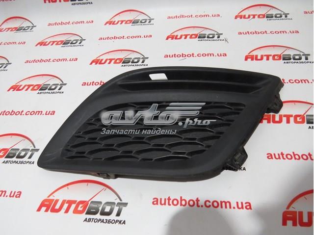 31290657 Volvo решетка в бампер