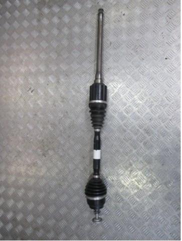 31608643184 BMW полуось (привод передняя правая)