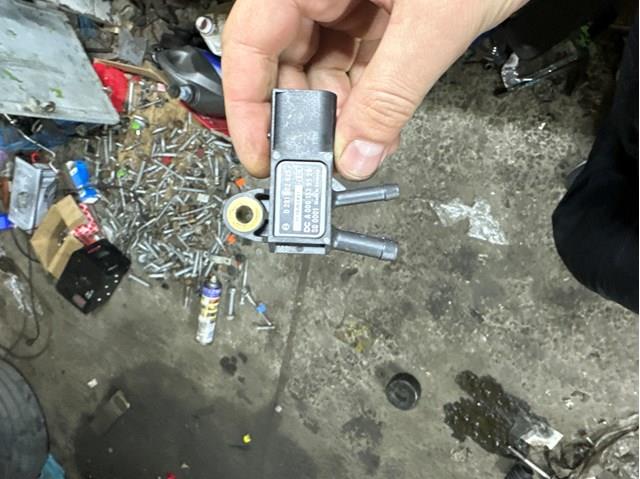 0281002925 Bosch датчик давления выхлопных газов