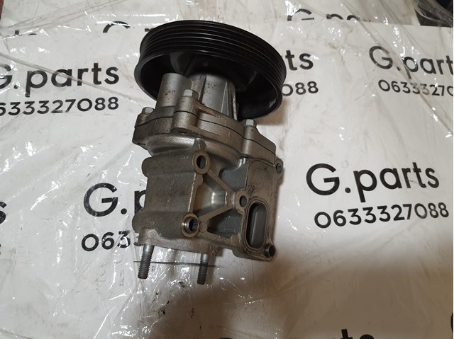 5047389AC Chrysler помпа водяная