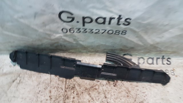 91165FJ000 Subaru крепление решетки радиатора