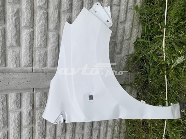 631001301R Renault (RVI) крыло переднее правое