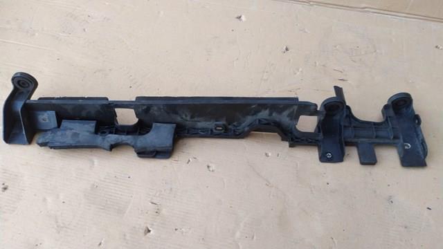 215424EB0A Renault (RVI) кронштейн кузовной (автомобильный, рад)