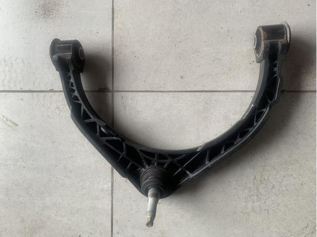 68282383AA Chrysler ричаг лівий передній верхній ram1500