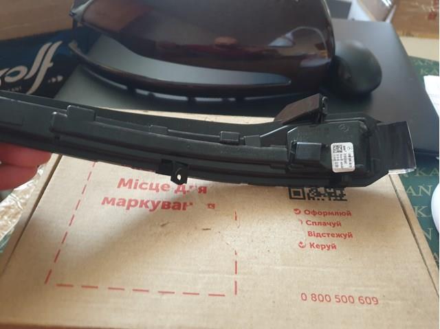 A0999064601 Mercedes указатель поворота зеркала правый