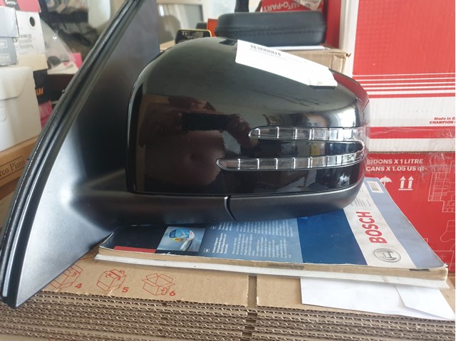 A1668109700 Mercedes зеркало в сборе