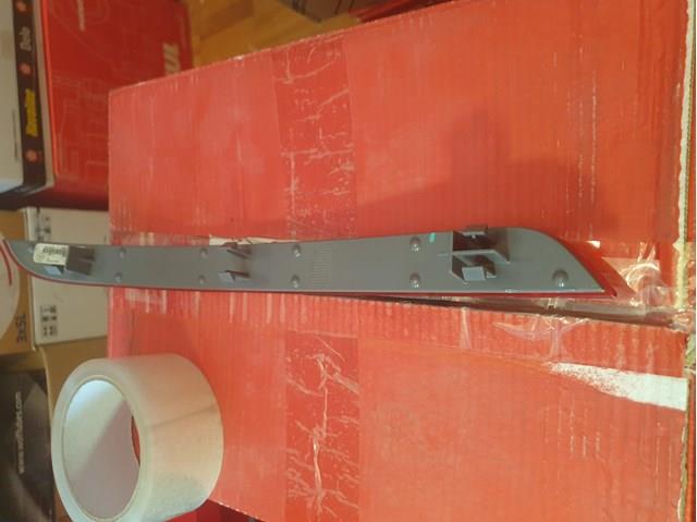 A1668200174 Mercedes катафот (отражатель заднего бампера правый)