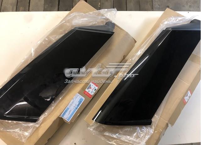 LR102624 Land Rover накладка стойки кузова внешняя задняя правая