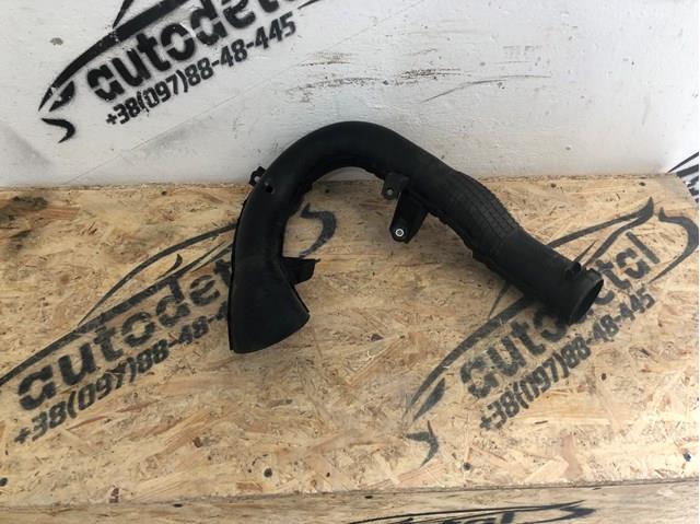 1775136080 Toyota патрубок воздушный, вход воздушного фильтра