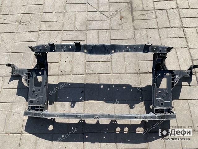 64101D4000 Hyundai/Kia кронштейн для радиатора