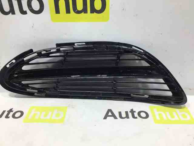 A2228850324 Mercedes решетка бампера правая